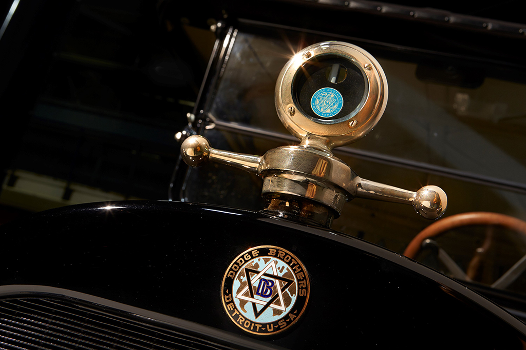 Early Dodge emblem adorning the grille of a 1915 Dodge Brothers Motor Car.
