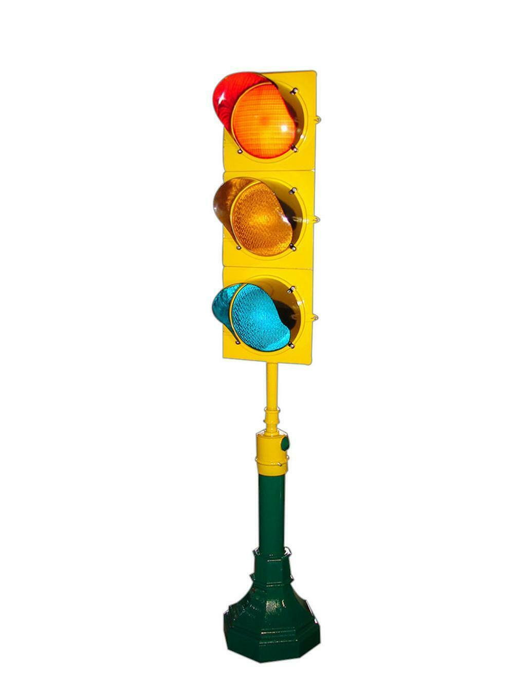 Terrific 1950s stop light expertly restored with authentic se