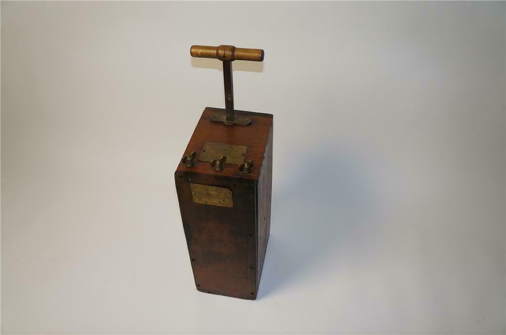 Museum piece - 1800s Dupont Reliable Blasting Machine model