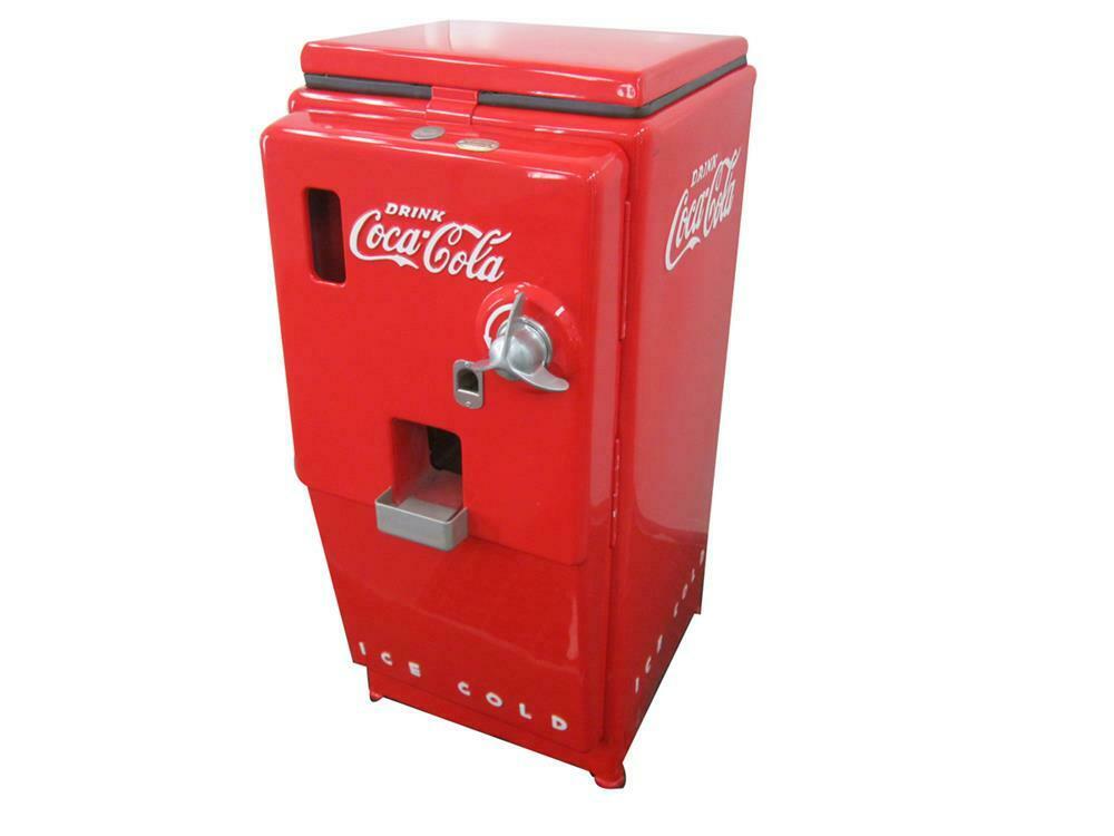 Hard to find 1950s Coca-Cola Cavalier model 27 office unit.