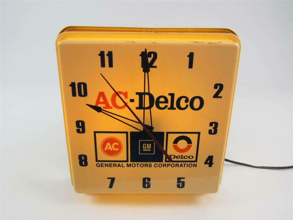 Choice 1970s General Motors Corporation AC-Delco plastic-face