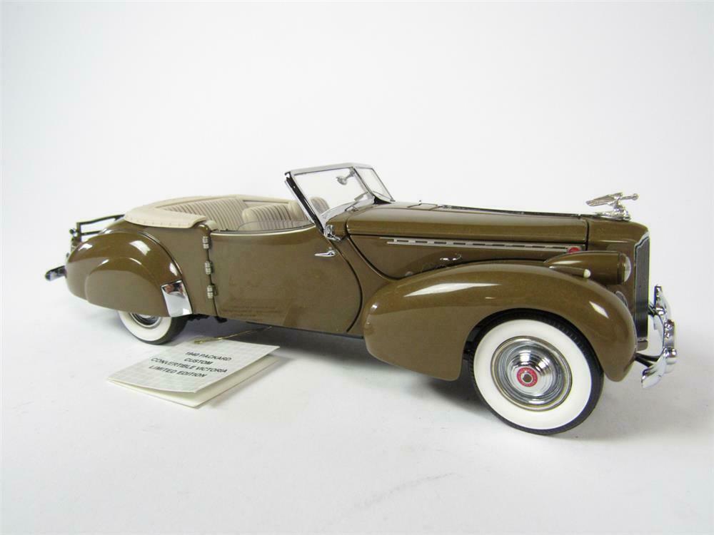 Stylish 1940 Packard Custom Convertible Victoria Franklin Mint LE 1:24 ...