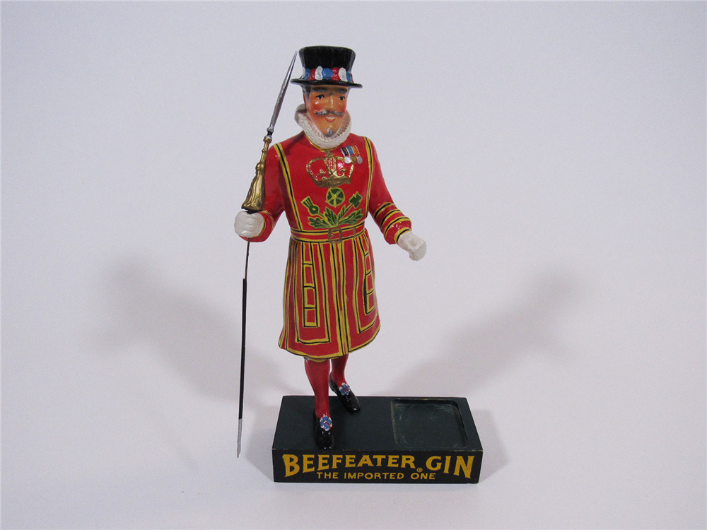 VINTAGE BEEFEATER GIN TAVERN BAR BACK DISPLAY PIECE