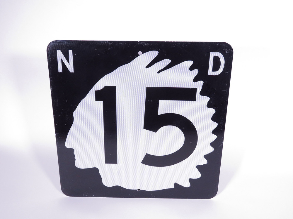 VINTAGE NORTH DAKOTA HIGHWAY 15 METAL ROAD SIGN