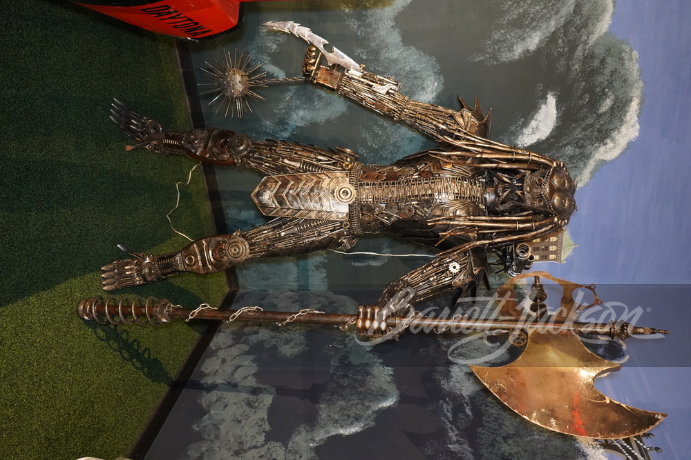 LIFE-SIZE PREDATOR STATUE