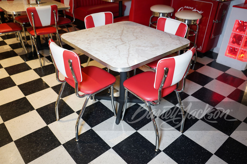 ATOMIC-LOOKING VINTAGE-STYLE CHROME DINER TABLE WITH CHAIRS