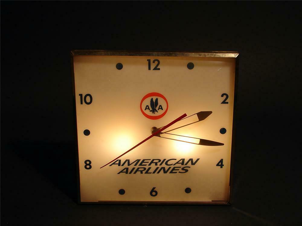 Scarce 1960s American Airlines light-up airport terminal cloc