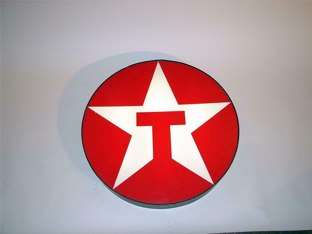 1970s Texaco light-up station sign. - Front 3/4 - 50401