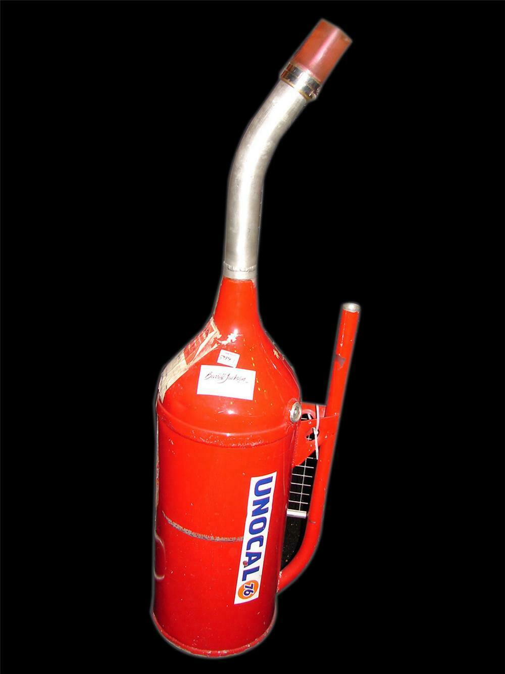 Roush Racing Unocal 76 NASCAR fuel dump can #6 Hardees car dr