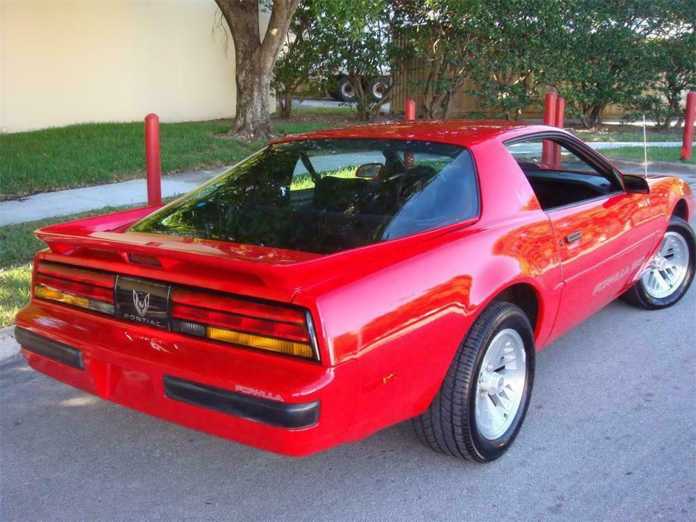 1989 PONTIAC FIREBIRD FORMULA 2 DOOR COUPE - Rear 3/4 - 102035