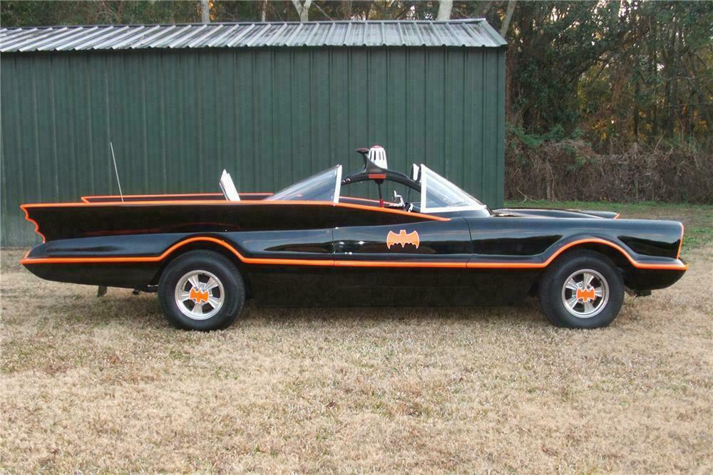 1977 LINCOLN 1966 BATMOBILE REPLICA - Side Profile - 102152