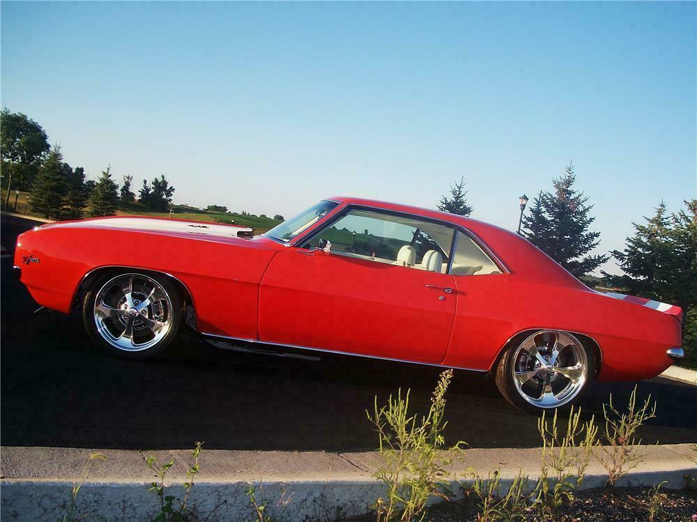 1969 CHEVROLET CAMARO CUSTOM COUPE - Side Profile - 112756