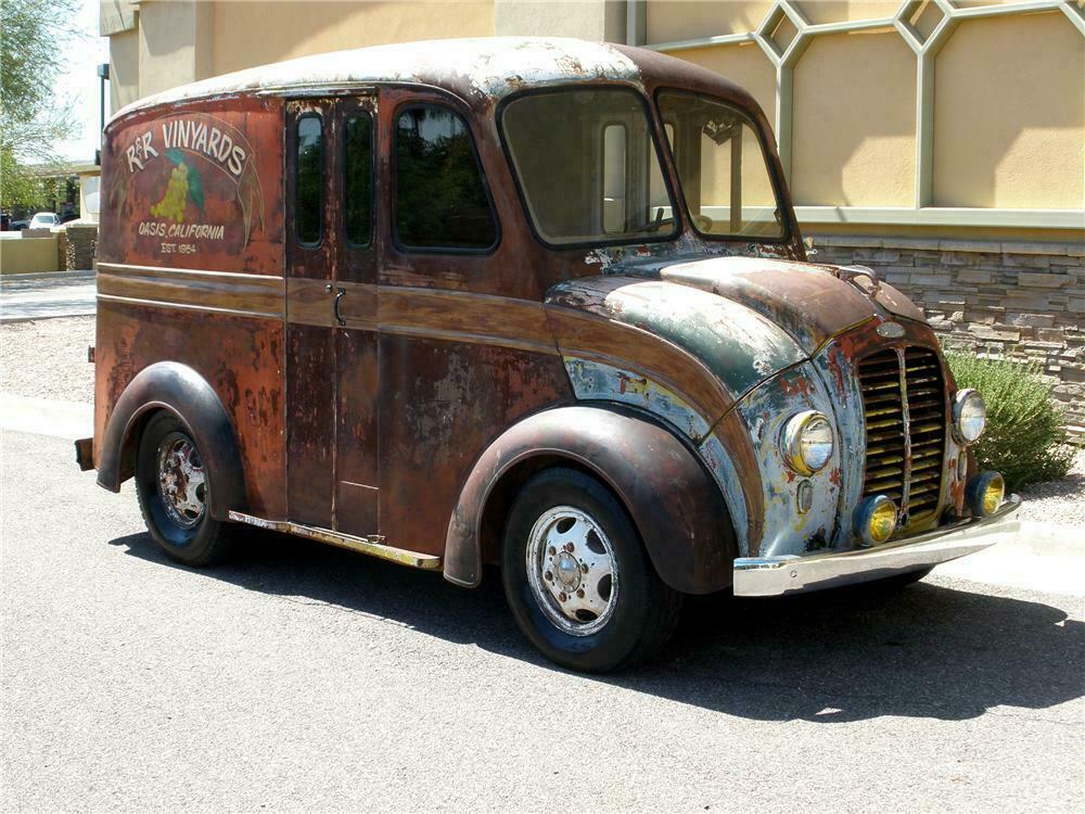 1947 DIVCO CUSTOM TRUCK - Side Profile - 112846