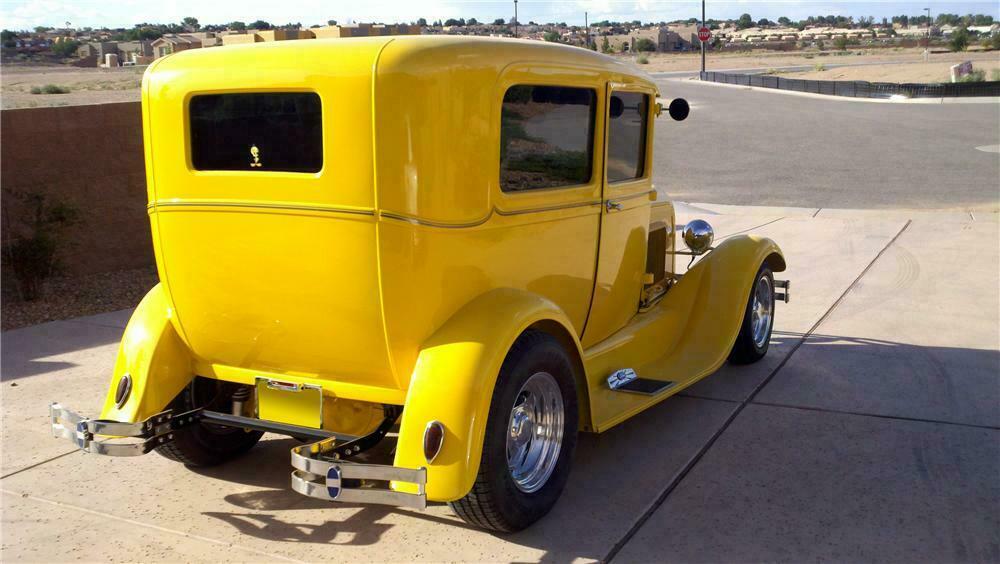 1929 FORD MODEL A CUSTOM SEDAN - Rear 3/4 - 113084