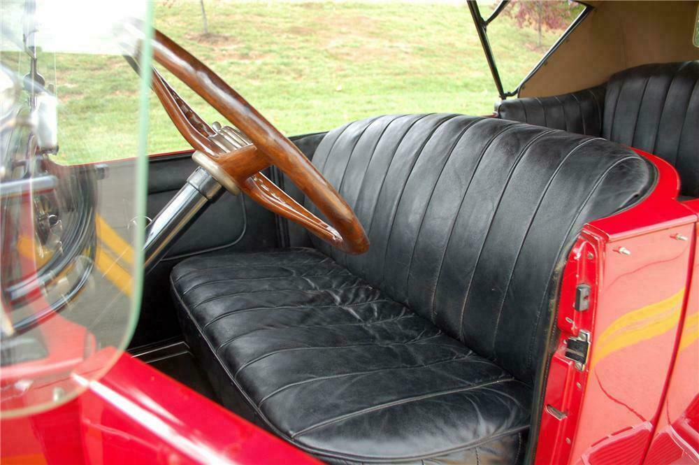 1924 CADILLAC V-63 PHAETON - Interior - 115903