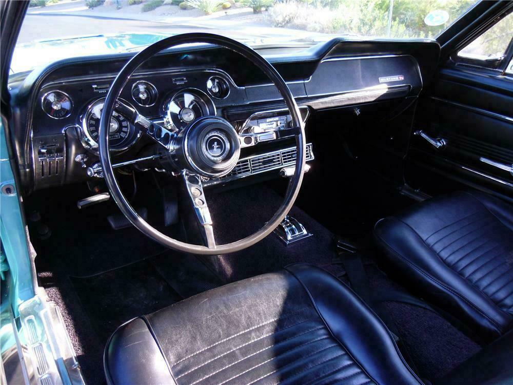 1967 FORD MUSTANG CONVERTIBLE - Interior - 116219
