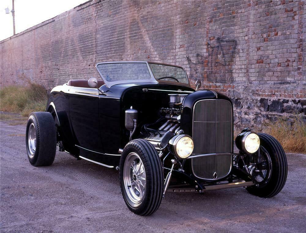 1932 FORD CUSTOM ROADSTER - Front 3/4 - 116254
