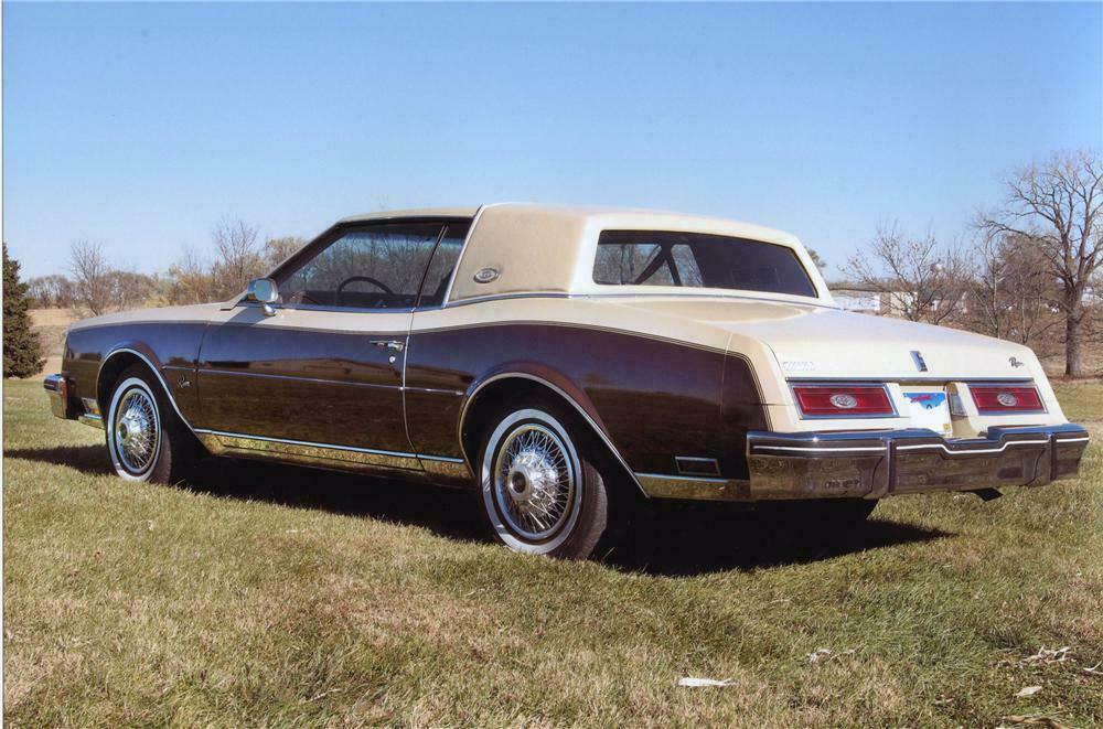 1979 BUICK RIVIERA 2 DOOR COUPE - Rear 3/4 - 117070