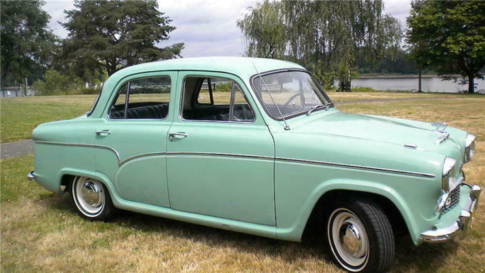 1957 AUSTIN CAMBRIAN 4 DOOR SALOON - Side Profile - 117164