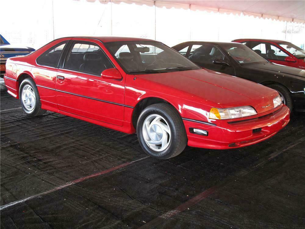 1992 FORD THUNDERBIRD 2 DOOR COUPE - Side Profile - 117701