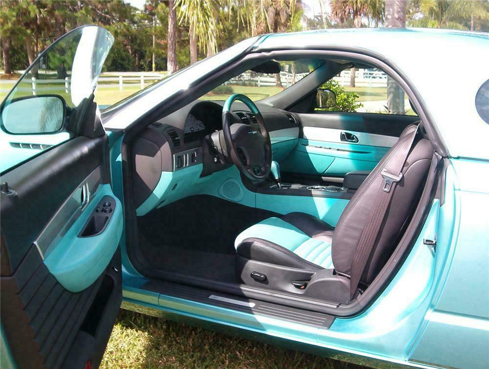 2002 FORD THUNDERBIRD CONVERTIBLE - Interior - 125176
