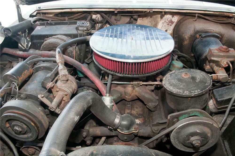 1957 BUICK ROADMASTER 2 DOOR HARDTOP - Engine - 125211