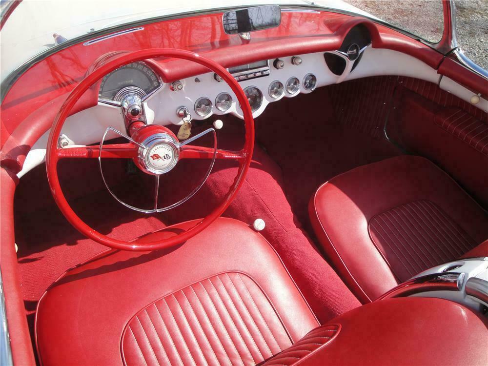 1955 CHEVROLET CORVETTE CONVERTIBLE - Interior - 125349