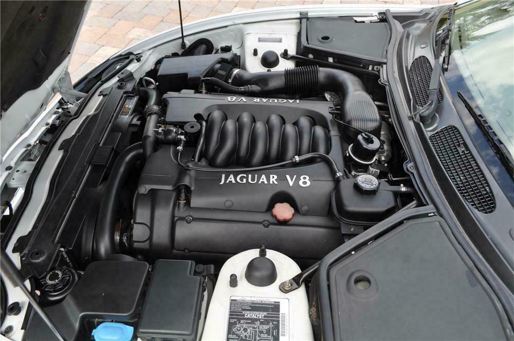 1998 JAGUAR XK8 CONVERTIBLE - Engine - 125753