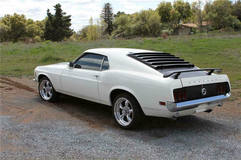 1970 FORD MUSTANG CUSTOM FASTBACK - Rear 3/4 - 130601