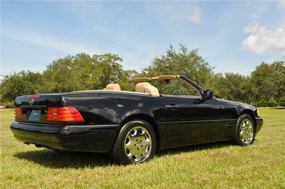 1997 MERCEDES-BENZ 500SL CONVERTIBLE - Rear 3/4 - 132873