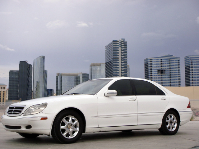 2000 MERCEDES-BENZ S500 4 DOOR SEDAN - Front 3/4 - 133065