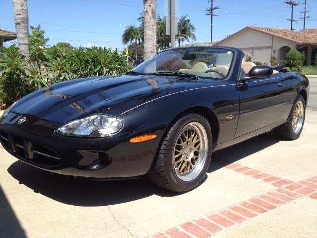 1999 JAGUAR XK8 CONVERTIBLE
