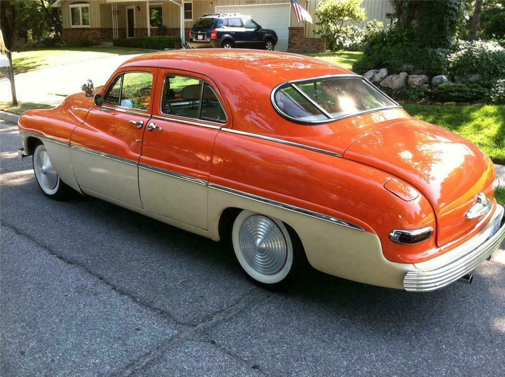 1949 MERCURY CUSTOM 4 DOOR SEDAN - Rear 3/4 - 133493