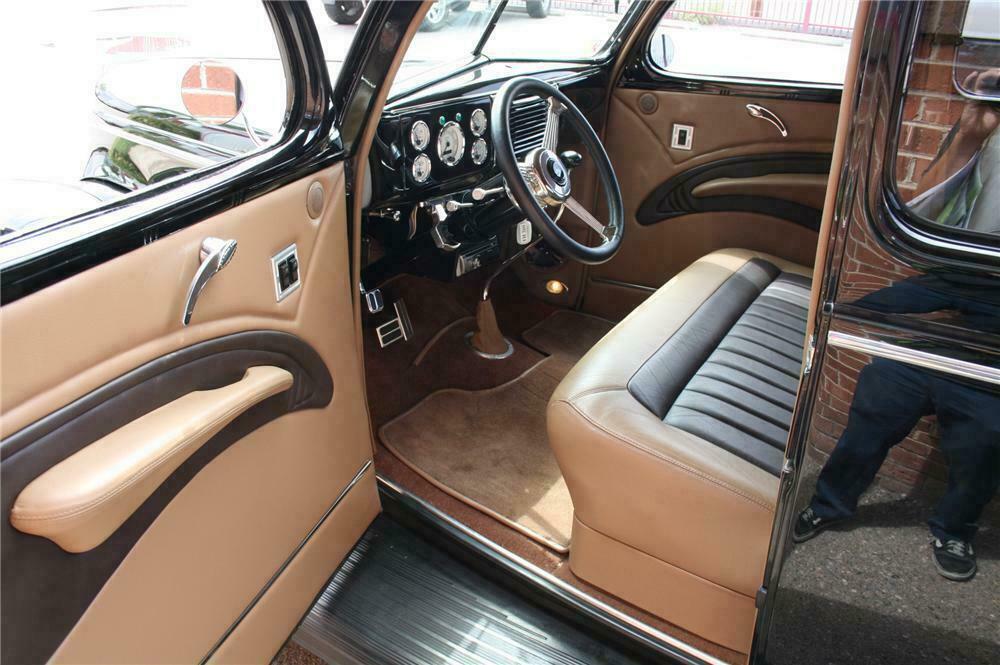 1939 FORD DELUXE CUSTOM 2 DOOR COUPE - Interior - 133582