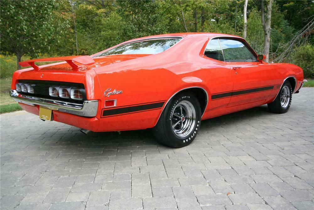 1970 MERCURY CYCLONE 2 DOOR HARDTOP - Rear 3/4 - 137757