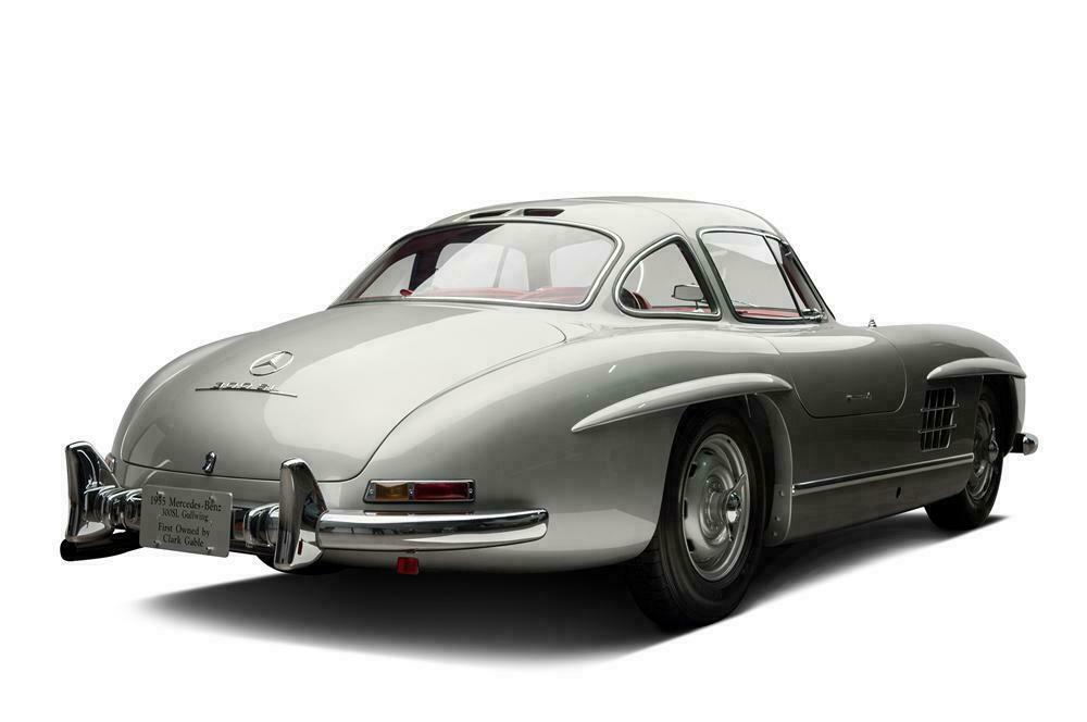1955 MERCEDES-BENZ 300SL GULLWING COUPE - Rear 3/4 - 137813