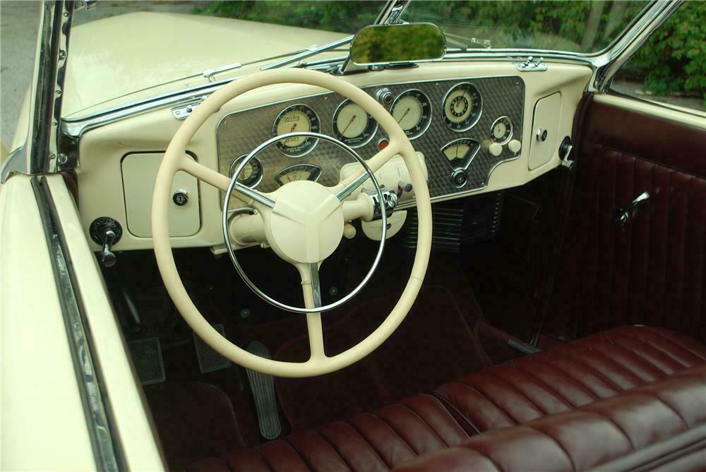 1937 CORD 812 PHAETON - Interior - 137919