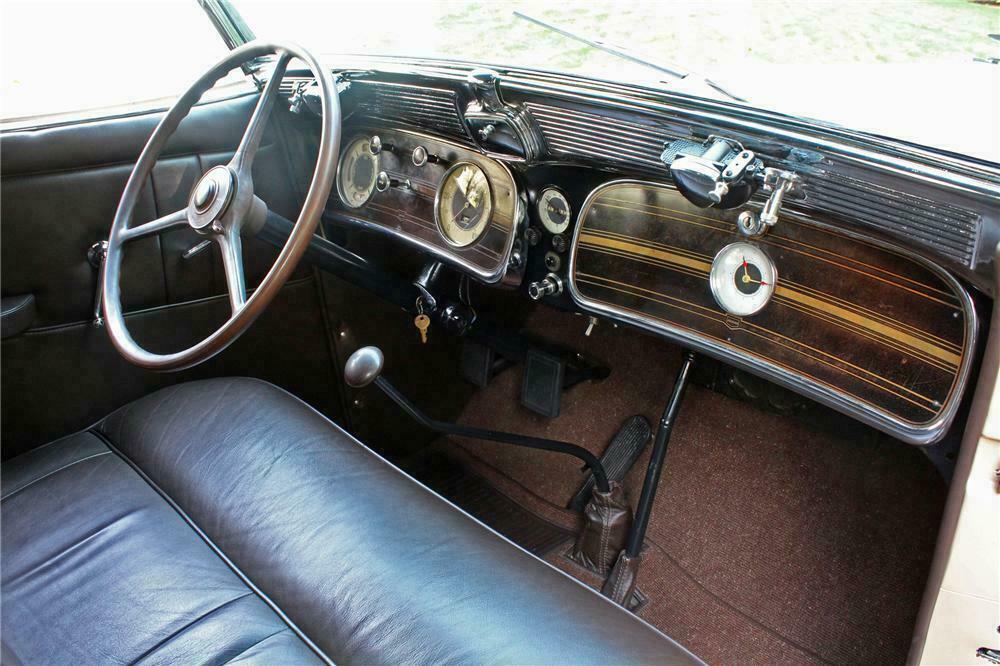 1935 AUBURN 653 PHAETON - Interior - 138284