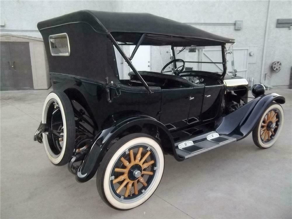 1923 DODGE 4 DOOR TOURING - Rear 3/4 - 138333