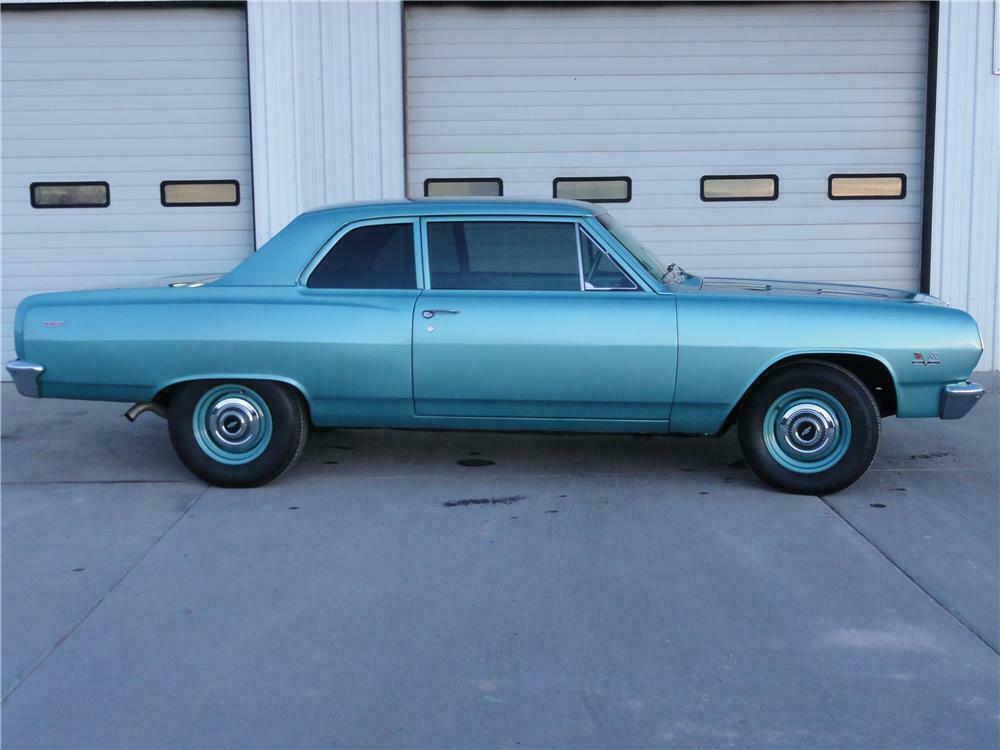 1965 CHEVROLET CHEVELLE 300 CUSTOM 2 DOOR HARDTOP - Side Profile - 138496