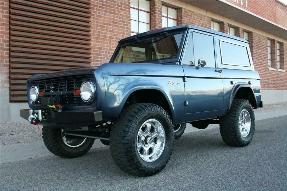 1966 FORD BRONCO CUSTOM SUV - Front 3/4 - 139019