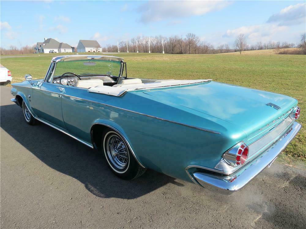 1963 CHRYSLER 300 CONVERTIBLE - Rear 3/4 - 139067