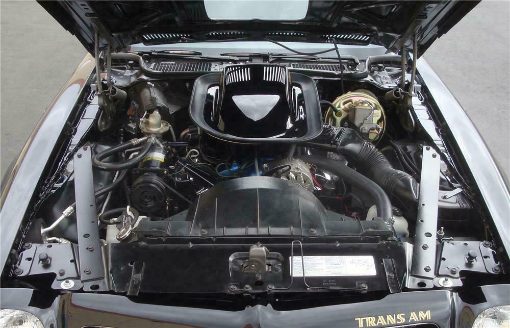 1976 PONTIAC FIREBIRD TRANS AM - Engine - 139193
