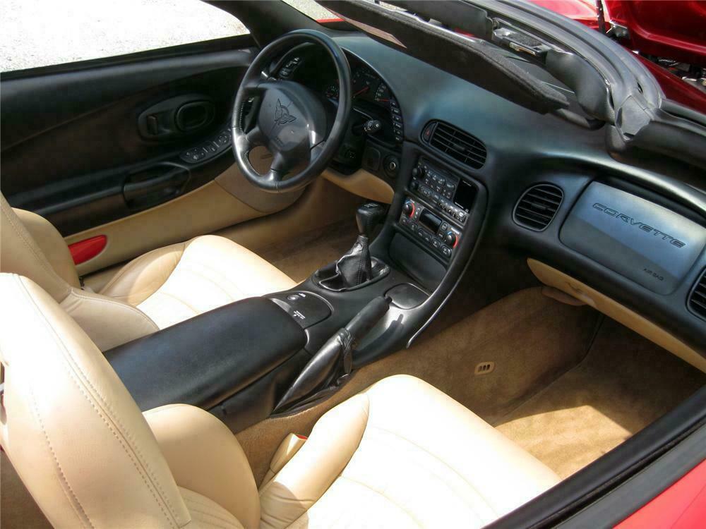2001 CHEVROLET CORVETTE CUSTOM CONVERTIBLE - Interior - 139288