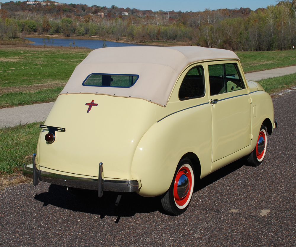 1947 CROSLEY CONVERTIBLE WAGON - Rear 3/4 - 139508