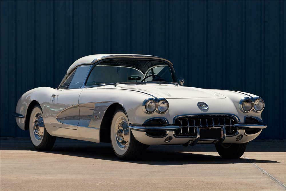 1958 CHEVROLET CORVETTE CONVERTIBLE - Front 3/4 - 152059