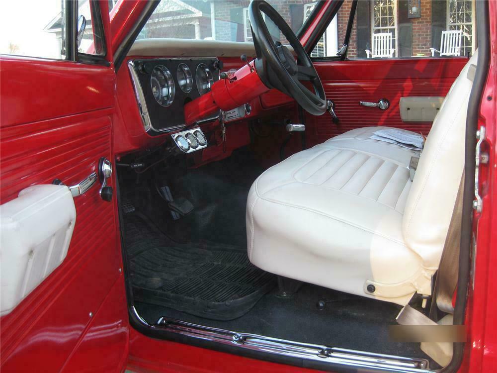 1970 CHEVROLET K10 CUSTOM 4X4 PICKUP - Interior - 152113