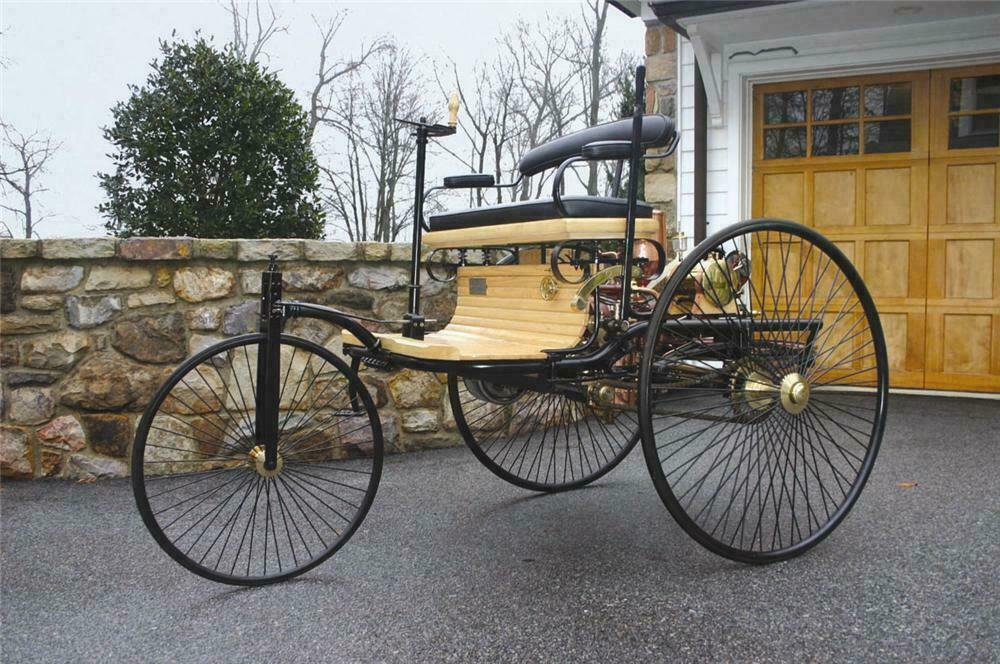 1886 BENZ PATENT MOTORWAGEN CARRIAGE RE-CREATION - Front 3/4 - 152124