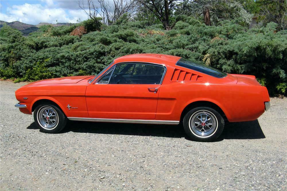 1965 FORD MUSTANG FASTBACK - Side Profile - 155273
