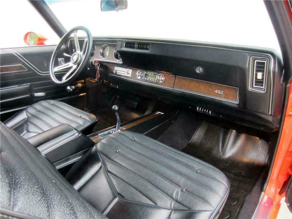 1970 OLDSMOBILE 442 W30 2 DOOR COUPE - Interior - 157305